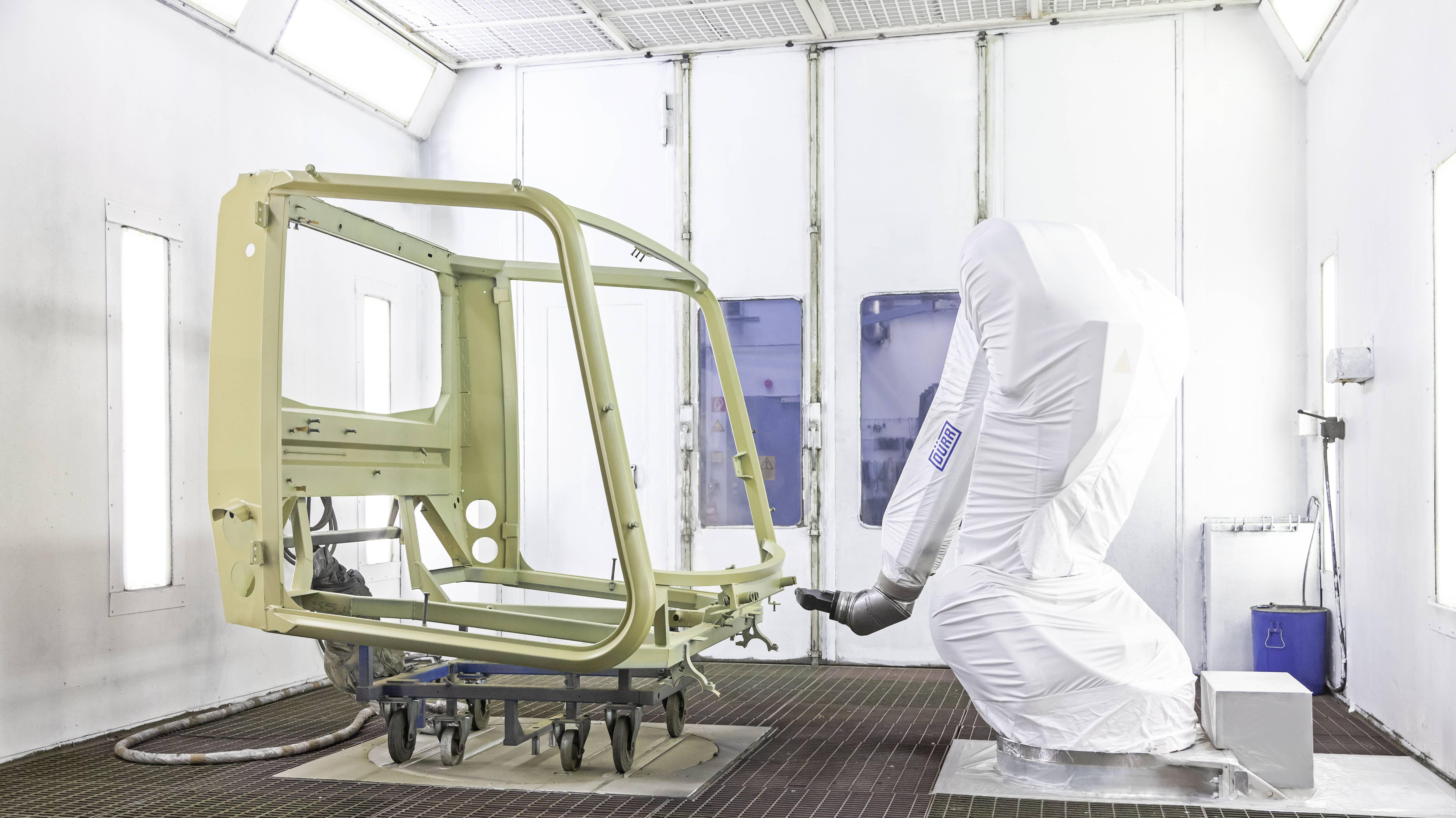 World market leader Kässbohrer automates production of its PistenBully ...