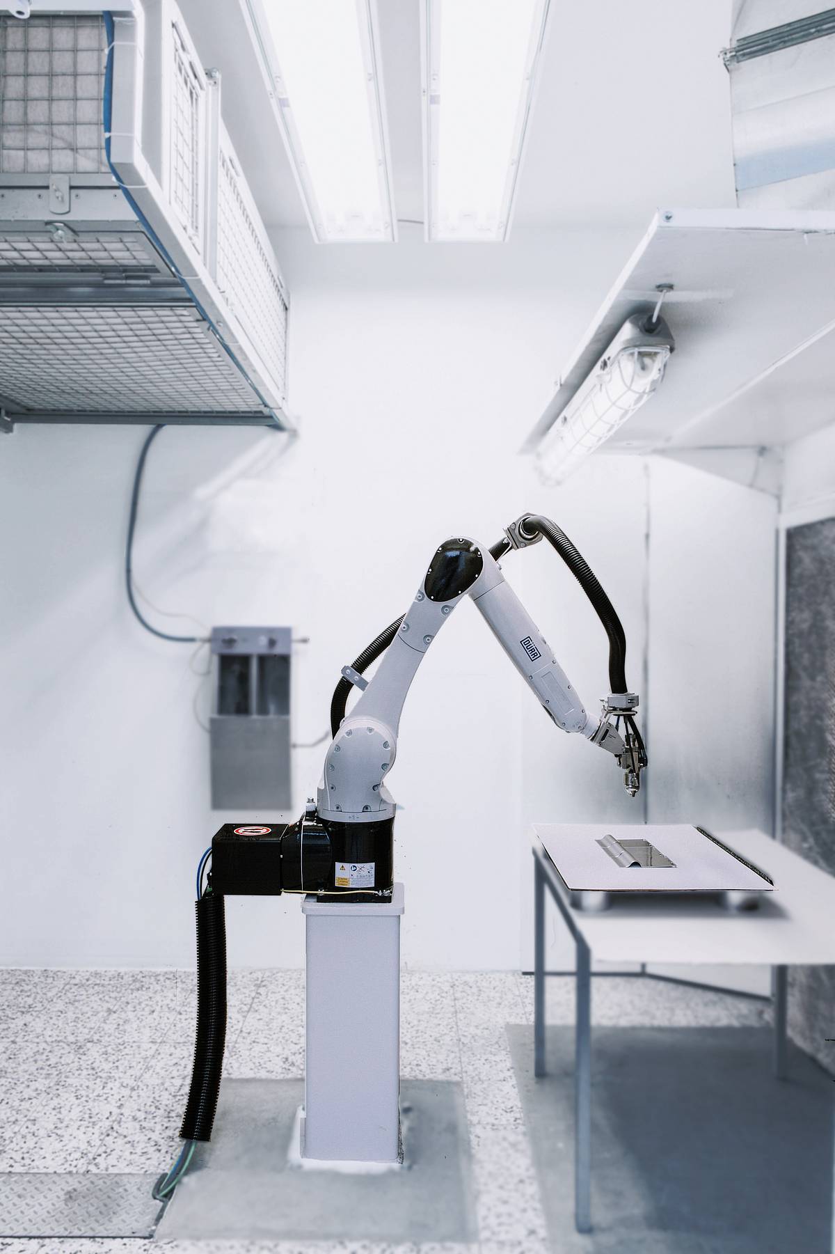 Dürr-Roboter im Entwicklungslabor - Dürr